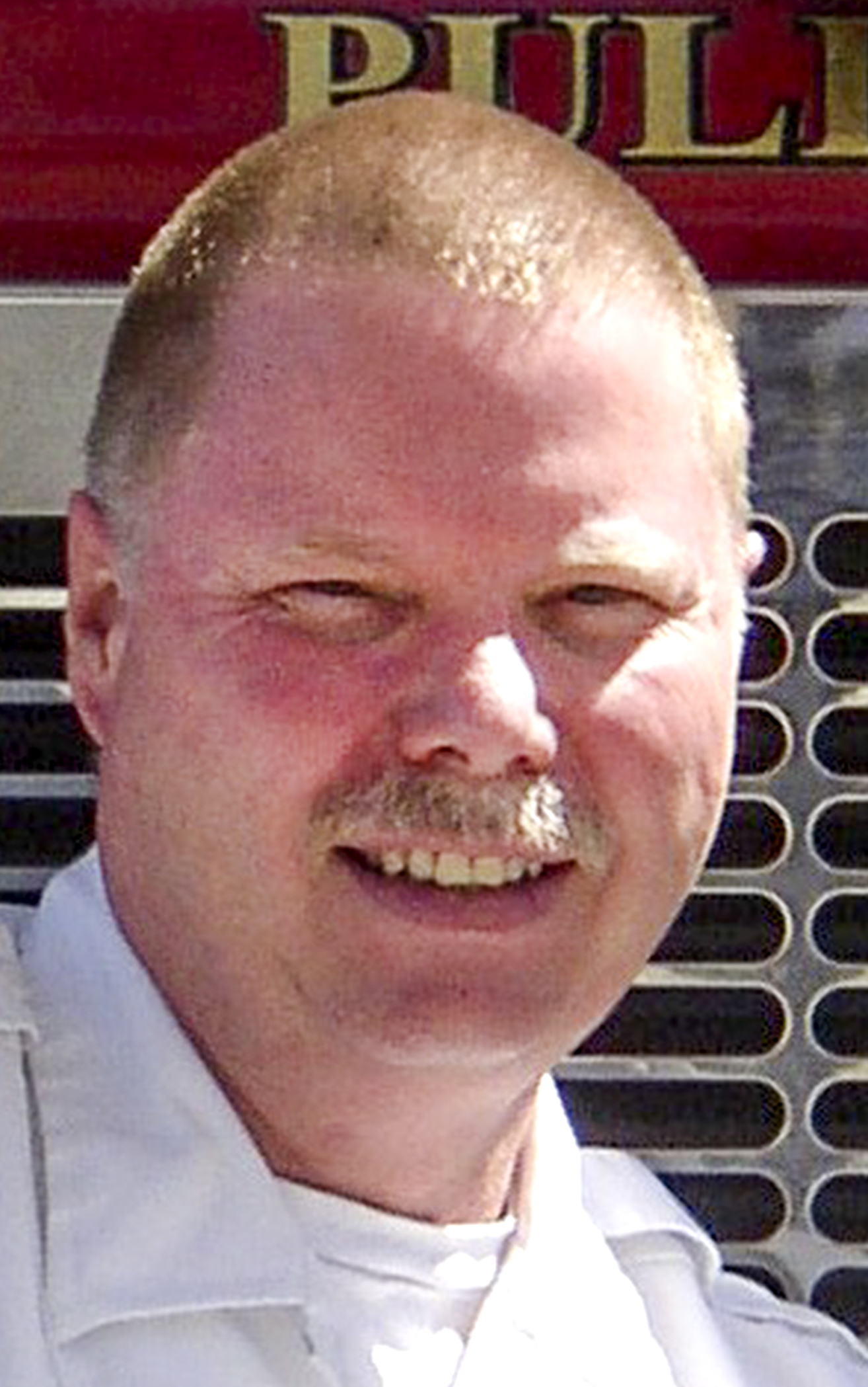 Pullman fire chief plans retirement next year