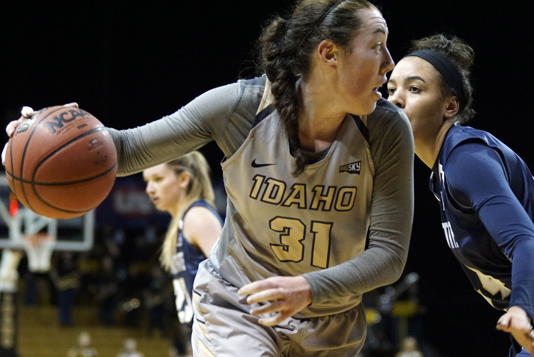 Ferris, Cats shut down Vandals