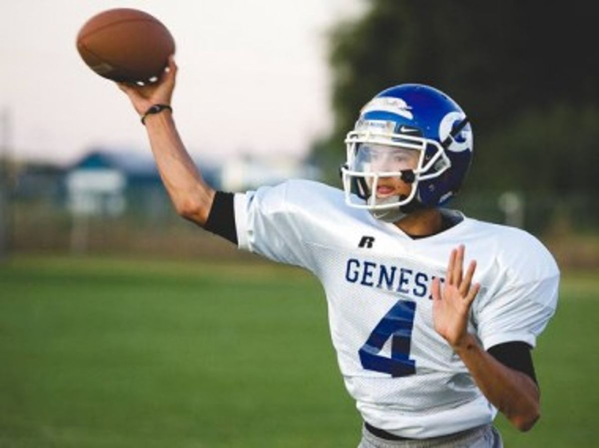 Genesee Bulldogs aim for state: Football team hopes to retur...