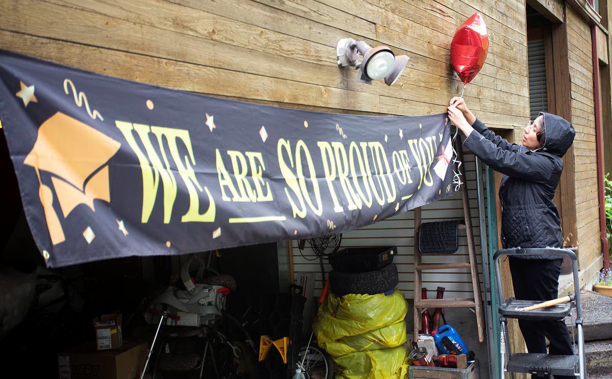 The ghosts of graduation present