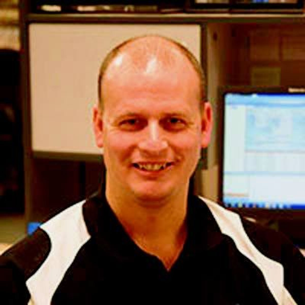 Moscow hires Uhrig as head basketball coach