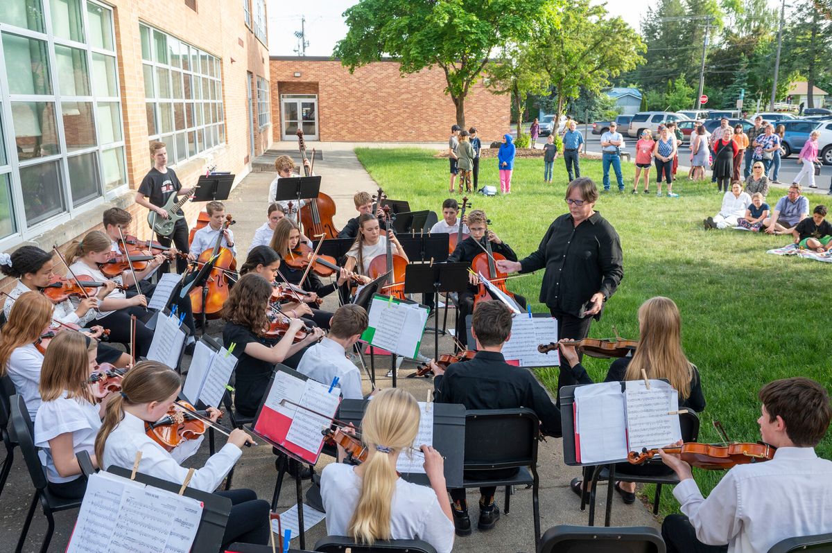 Students at Moscow Middle School Expo show what they’ve learned