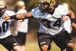 The boys are back for 2010 season: Vandal football opens on a smooth s...