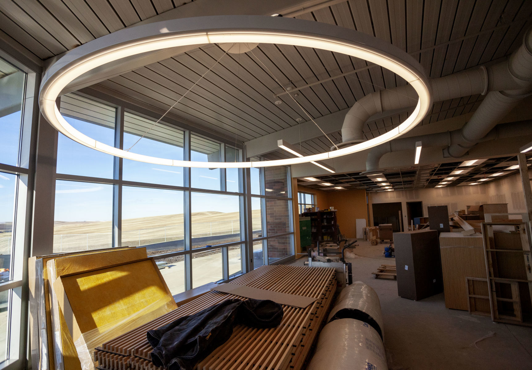 New school in Pullman; Kamiak construction on time for class