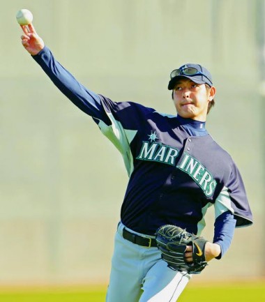 Mariners begin spring with new Japanese import