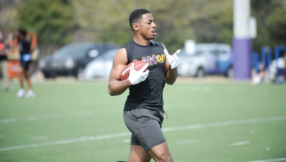 Jimmy Williams returns home to support local youth