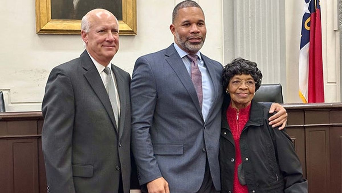 "Time to get to work;" Two new council members sworn-in, tak...