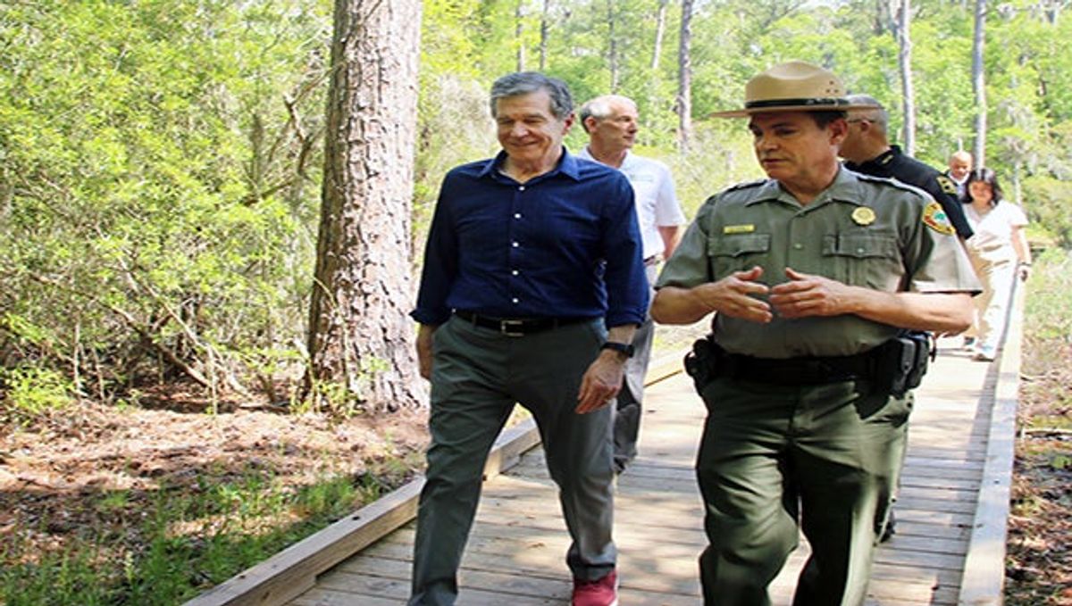 Governor Cooper celebrates Earth Day at Goose Creek State Park