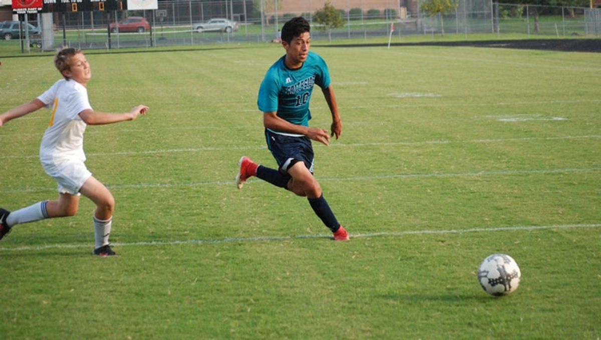 Late-game collapse leads to Southside's first loss of season