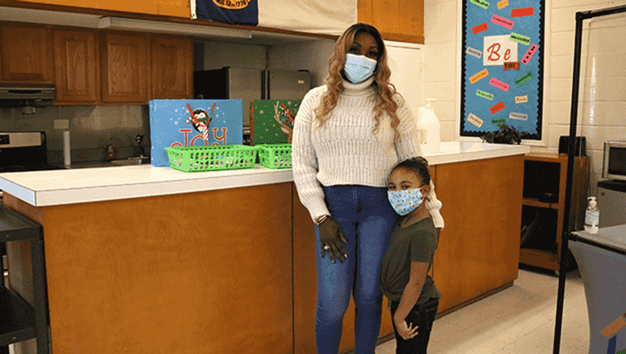 Local businesses support low-income families for Christmas