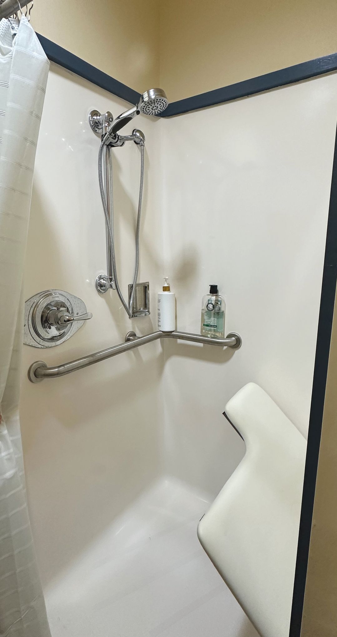 Showers of Love: St. Peter's Episcopal Church offers free showers for ...