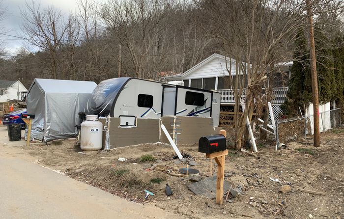 Answering the call following Hurricane Helene: Local volunteers work t...