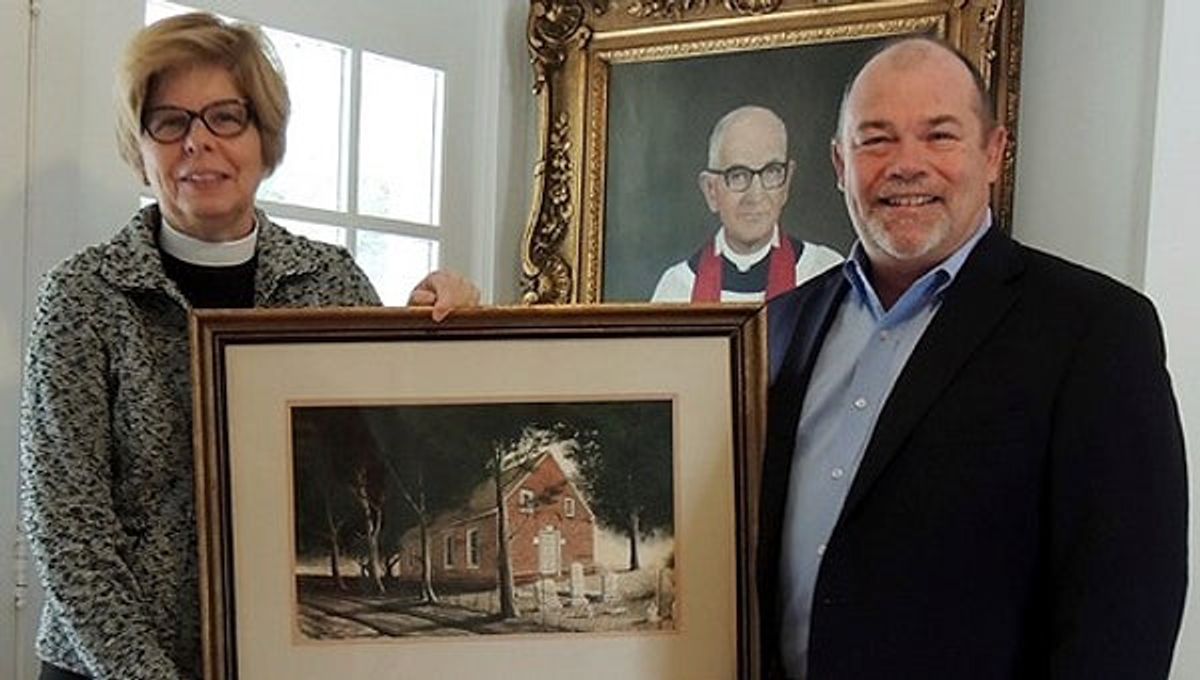 St. Thomas rector presented original painting of church