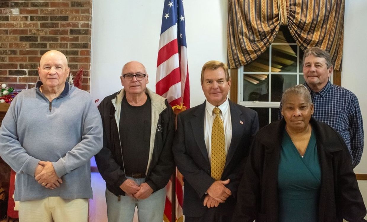 Aurora town commissioner Dalton Ray Bennett dies at 66; replacement na...