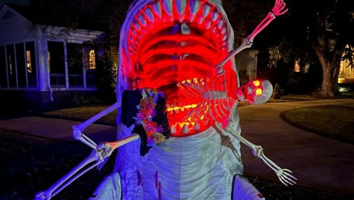 How do you outdo last year? One Washington couple figures it out every...