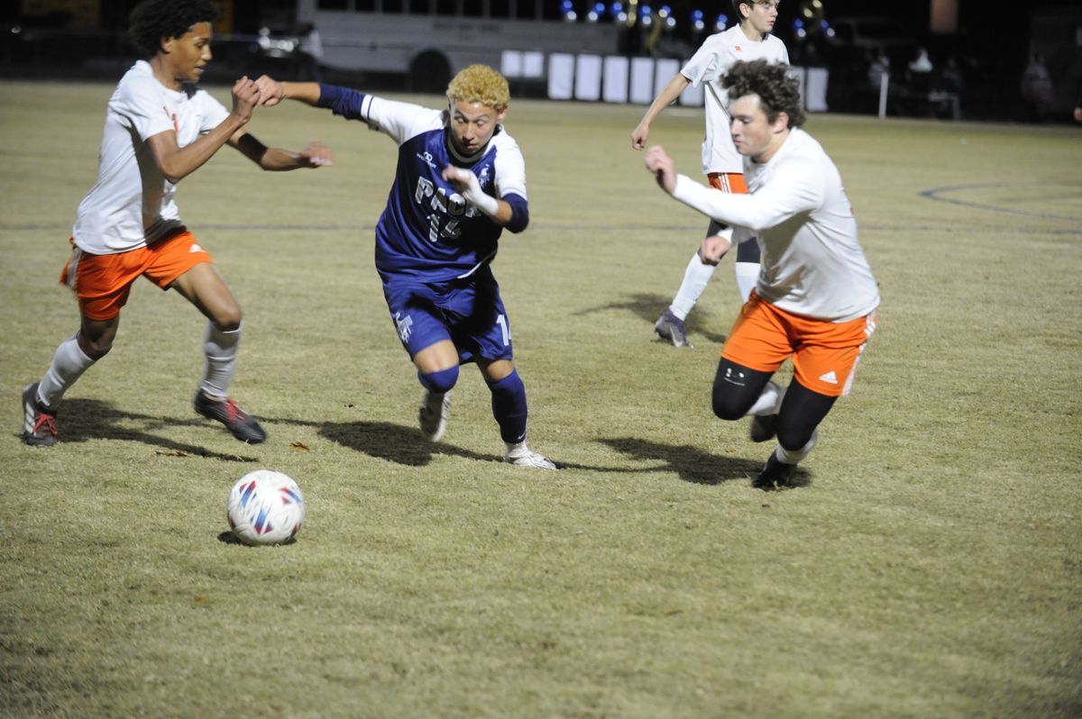 Senior night: Trio joins others in helping Pam Pack advance ...