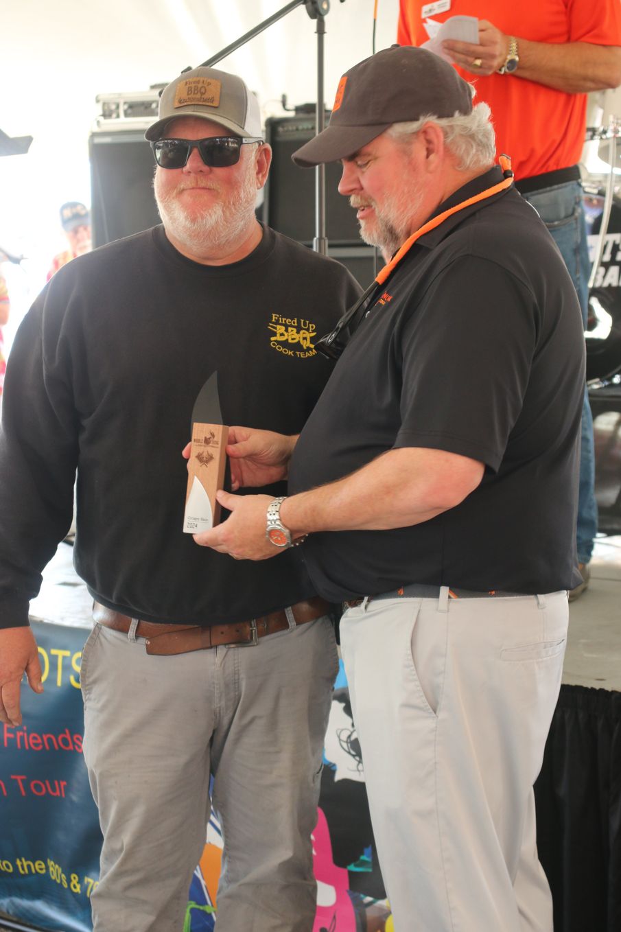 Sheriff announces plan to put deputies back in schools