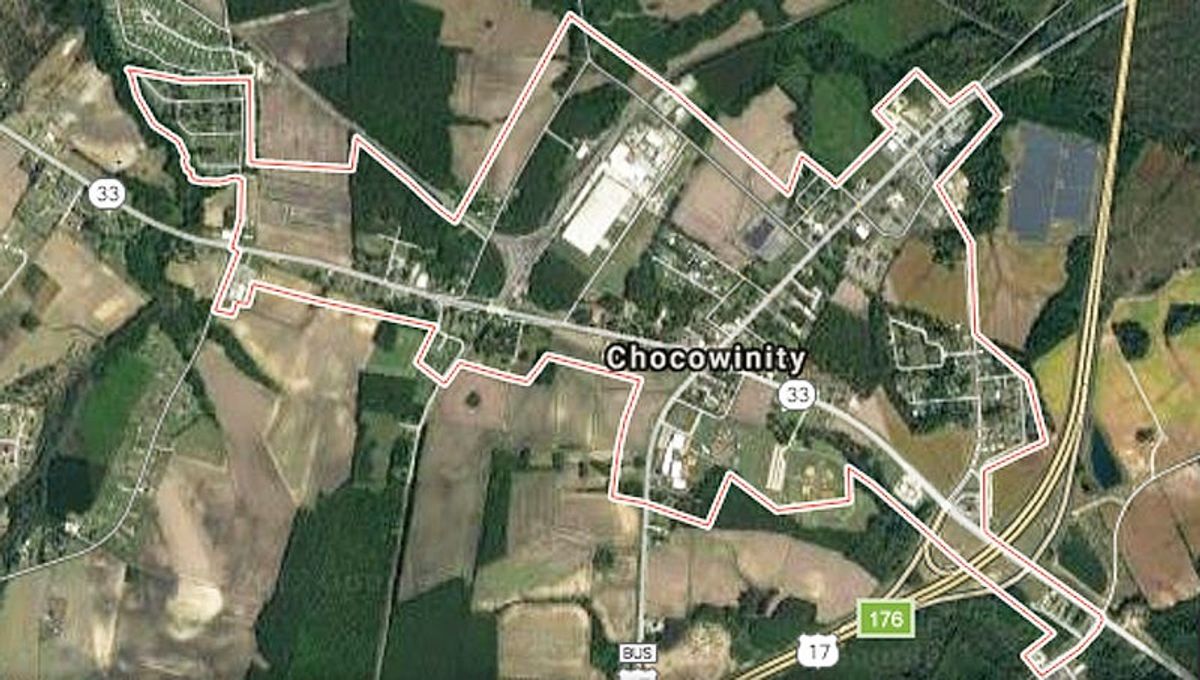 Chocowinity bucks local trend of population decline