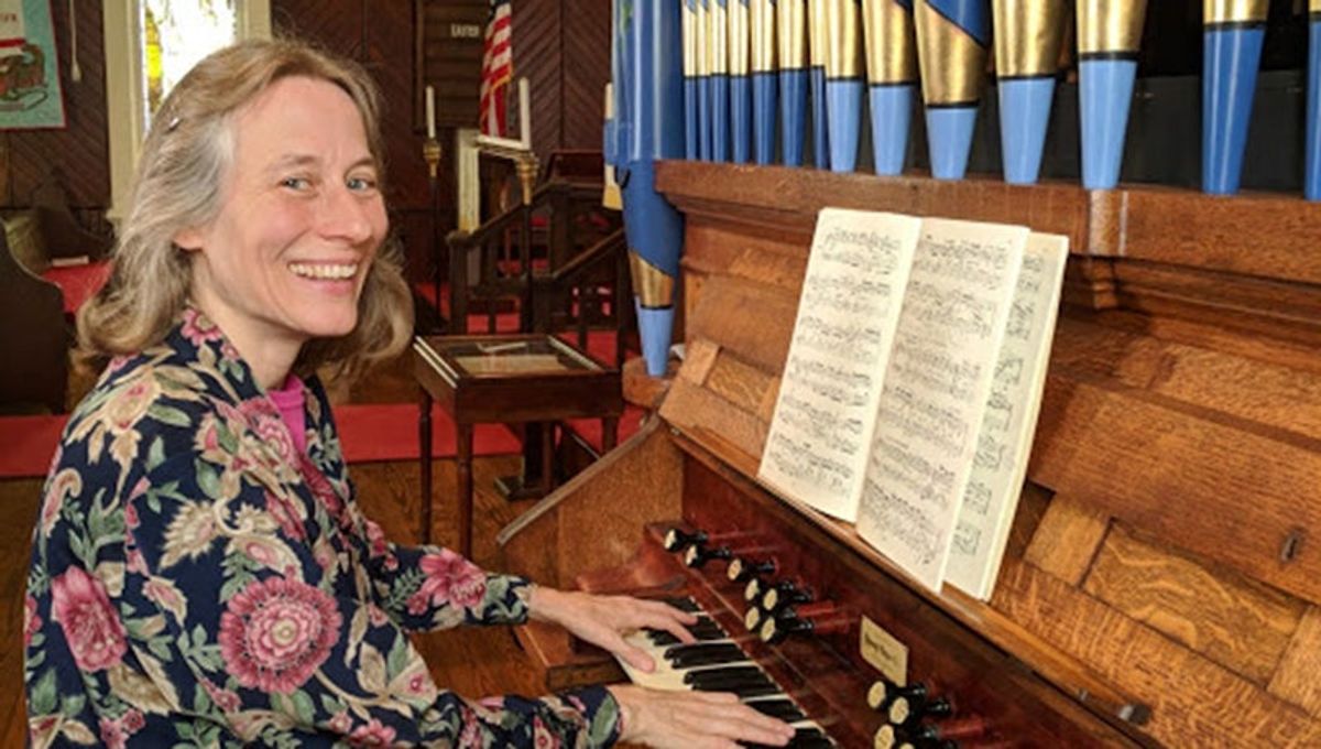 Heidi Souza to play recital on St. George's 1919 Hinners Pipe Organ