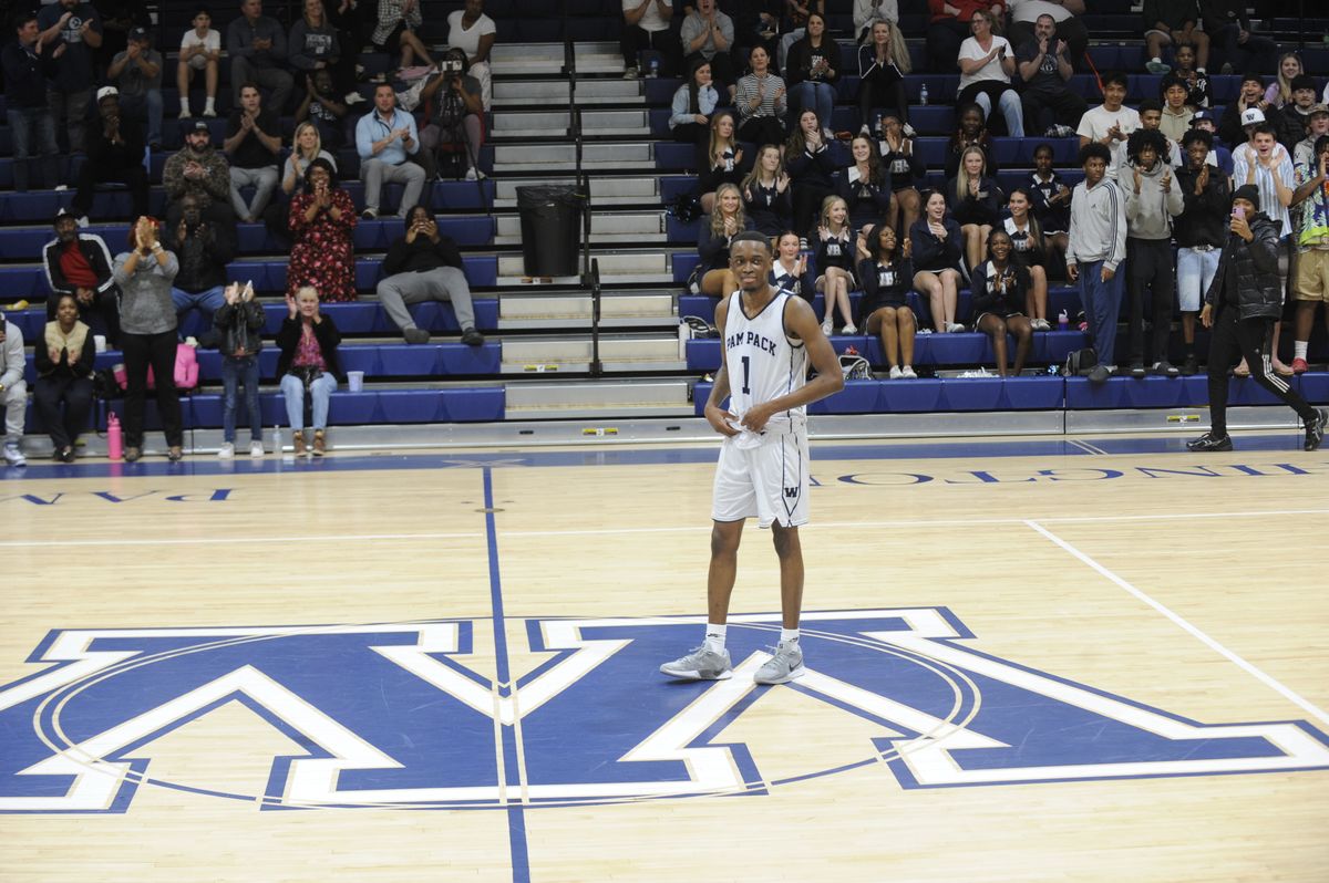 1,647 (and counting): Chaise Smith becomes Washington’s all-...