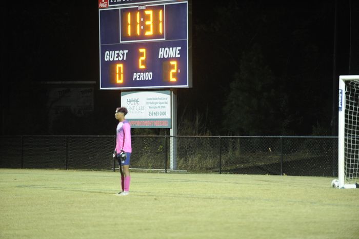 Senior night: Trio joins others in helping Pam Pack advance ...