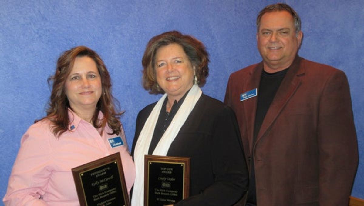 The Rich Company presents 2015 awards