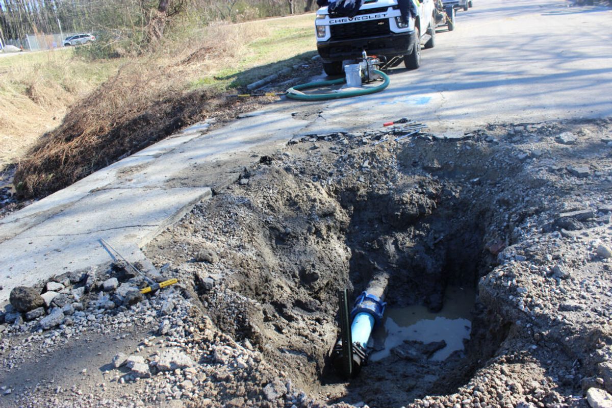 Burst pipe interrupts Spring Hope water service