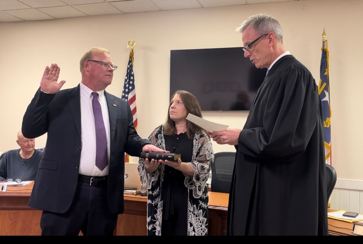 Bailey mayor, commissioners begin new terms