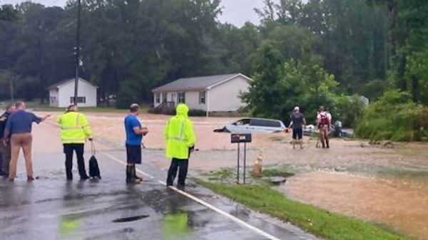 Sheriff: 2 killed on flooded road