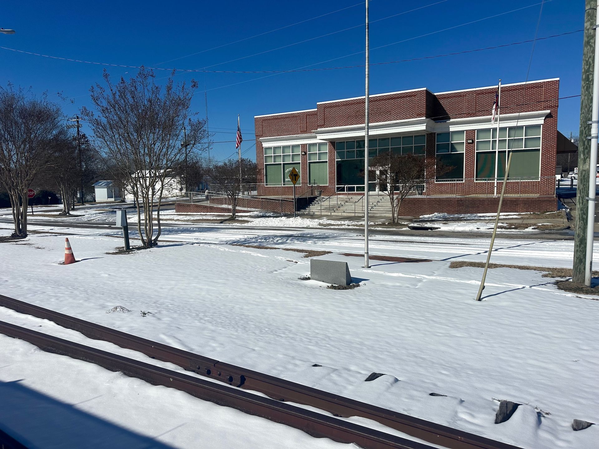 Snow blankets southern Nash County: Days after storm, some roads remai...