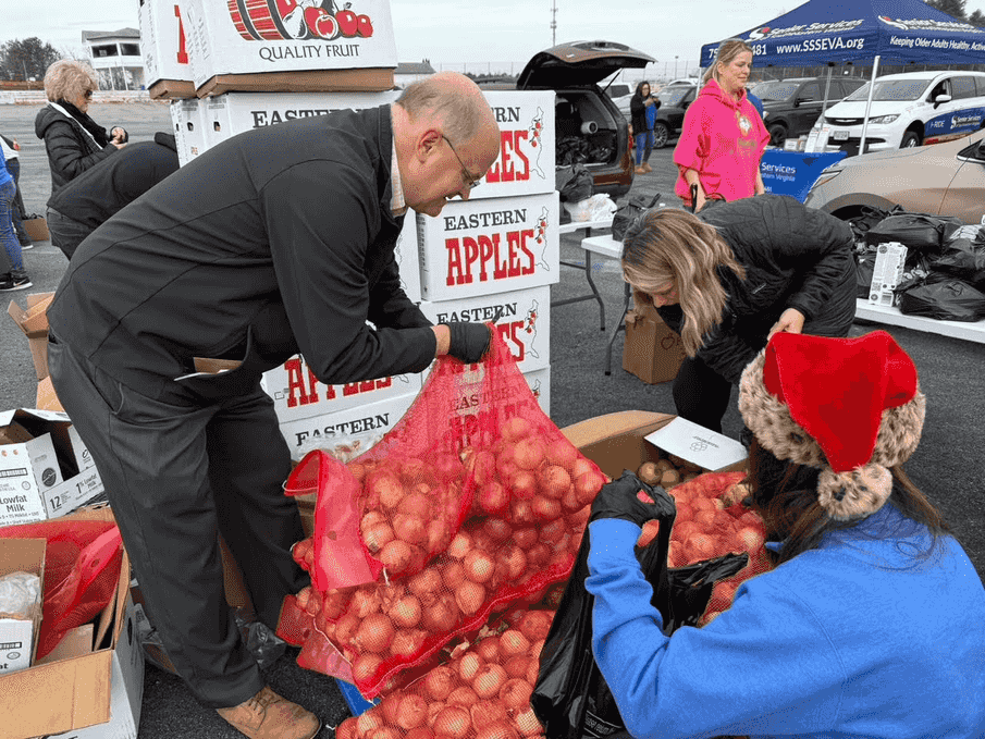 Family 4 Eternity begins food distribution at speedway