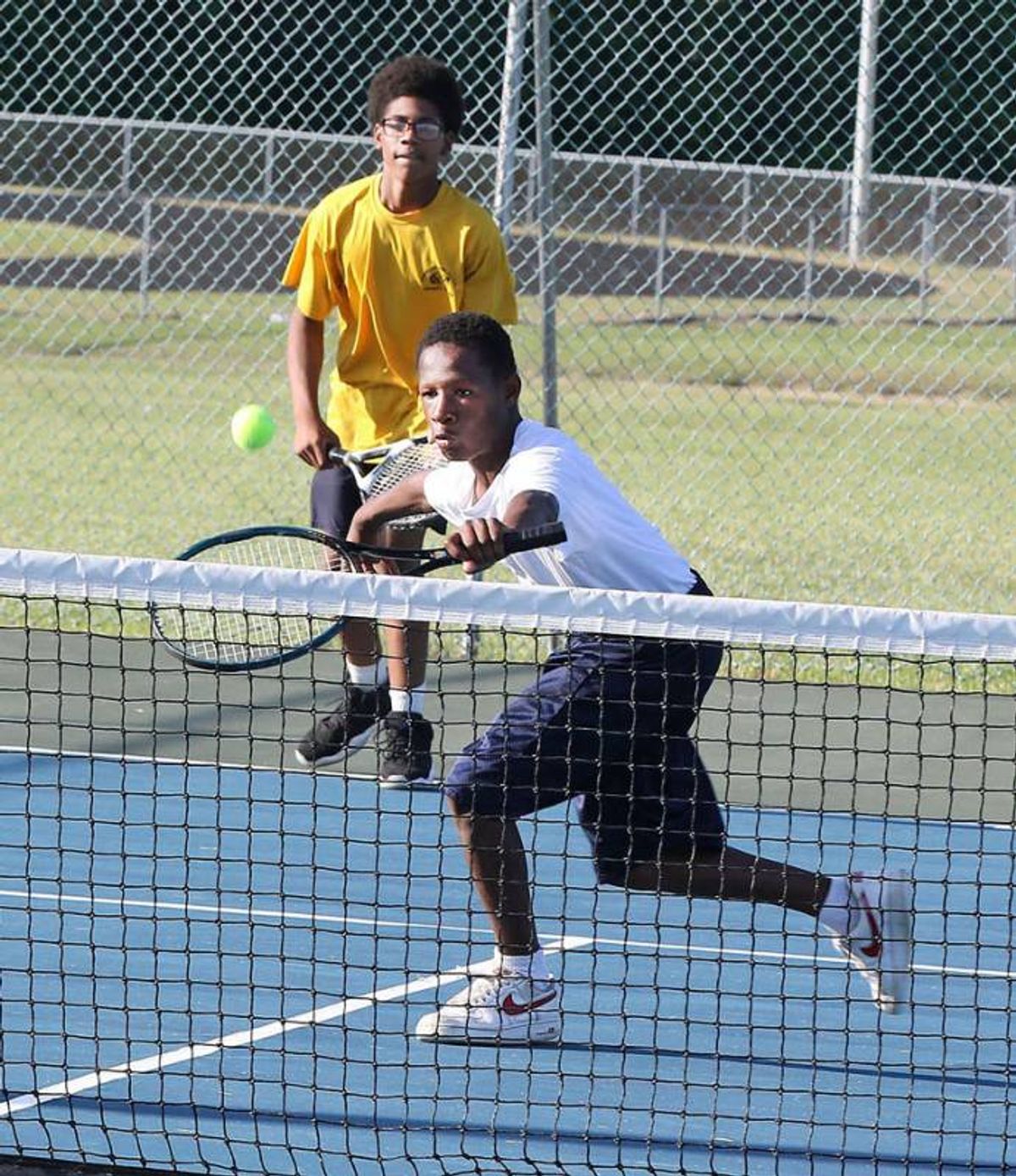 Broncos win over Sussex Tigers in tennis
