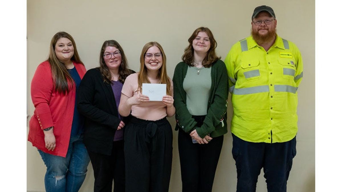 Drew, Duke receive Sedley Woman's Club scholarships
