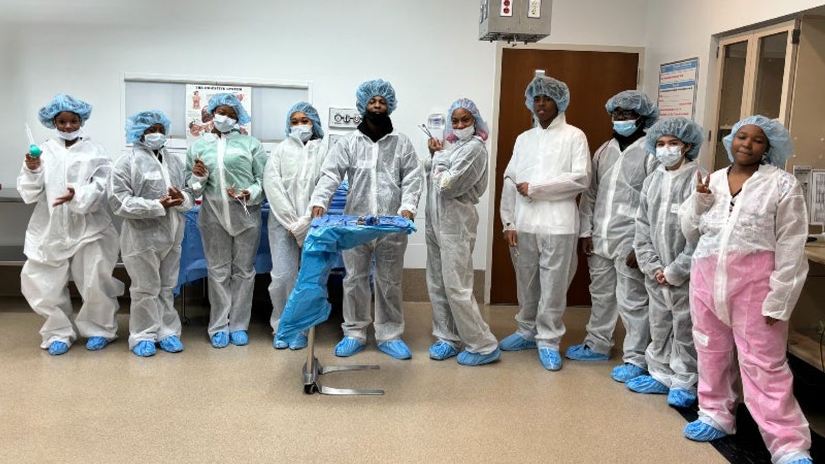 Sentara Obici shows Franklin students the world of patient care