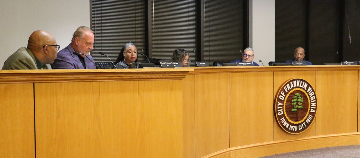 Council votes 4-3 to appoint Allsbrook to the FCSB