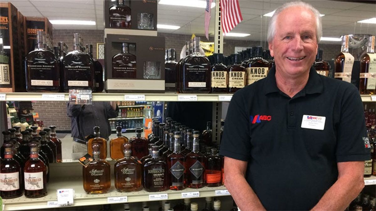 Rubin Story concludes 42-year career as local manager
