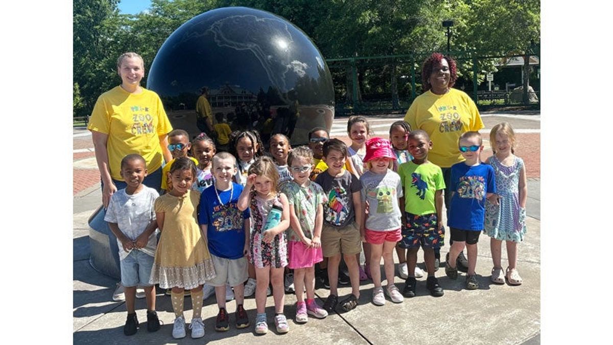 Capron Elementary School visits Norfolk Zoo