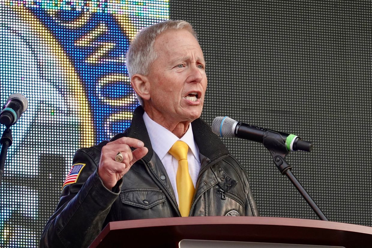 Van Drew Calls for Investigation Into Minnesota ICE Killing