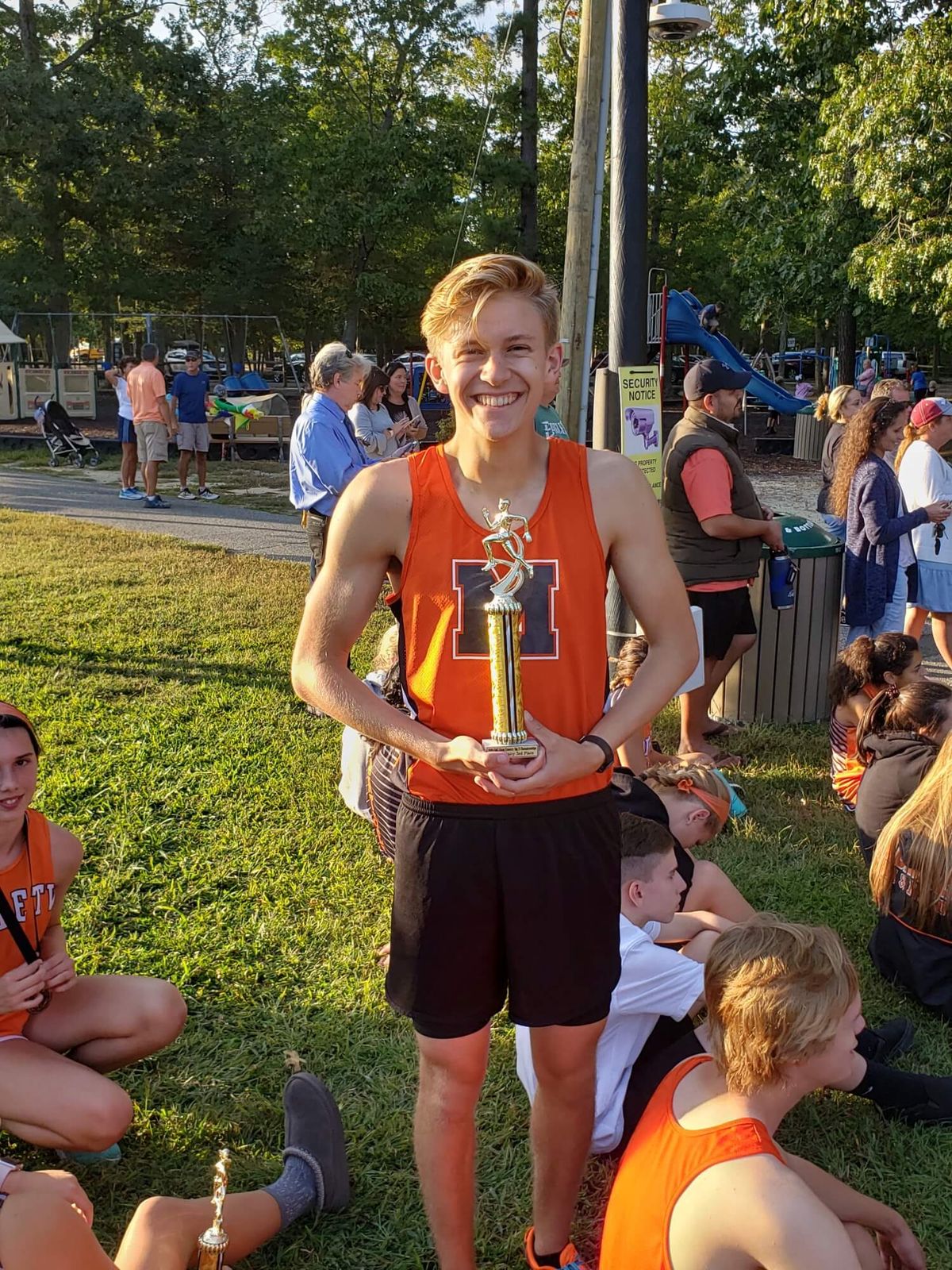 Hargest Provides Proper Guidance for MTHS Cross Country