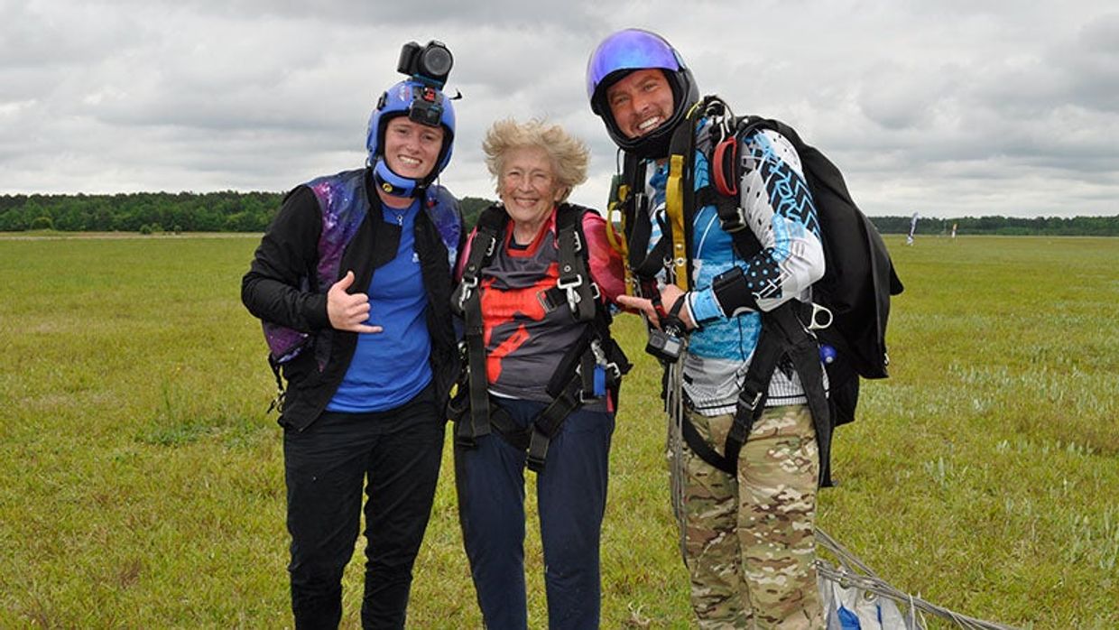 85-year-old skydiver's quest to complete 1,000 jumps makes a stop in S...