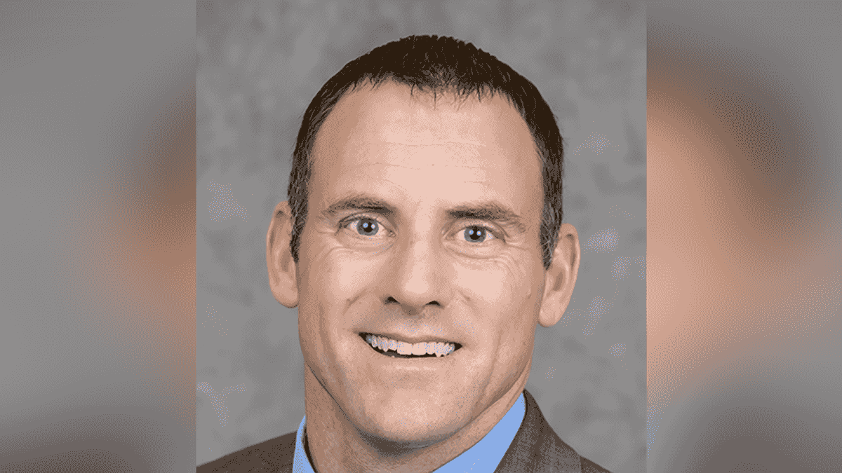 Suffolk taps retired Navy captain to lead public works