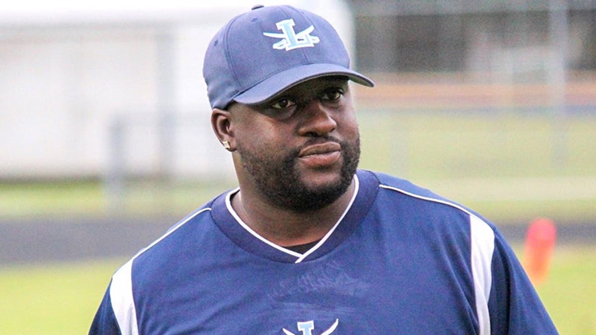Knight steps down as Lakeland coach