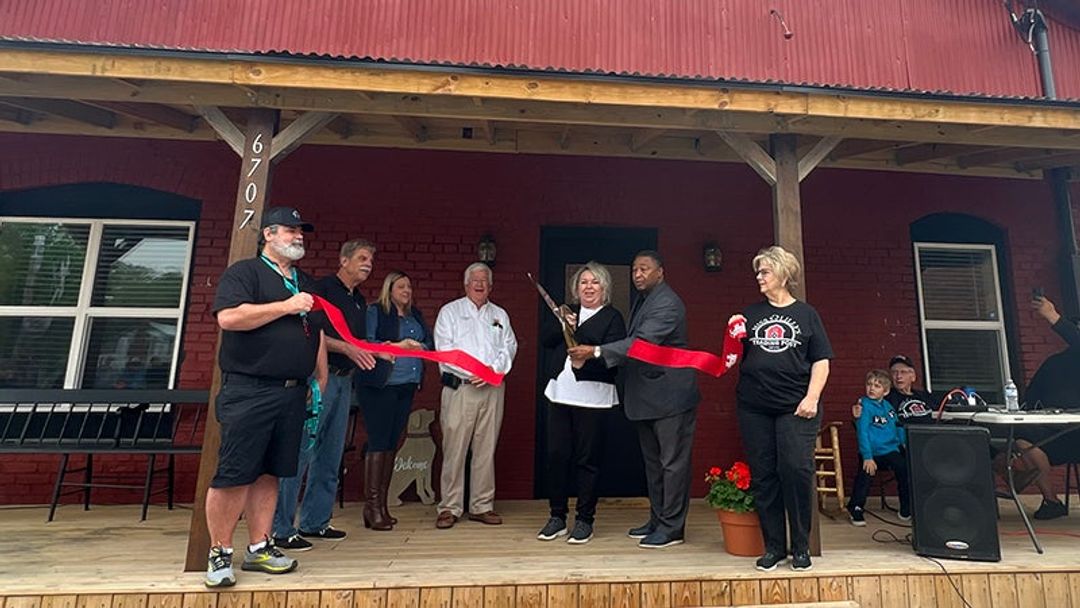 Miss Lilly brings consignment shop to Suffolk