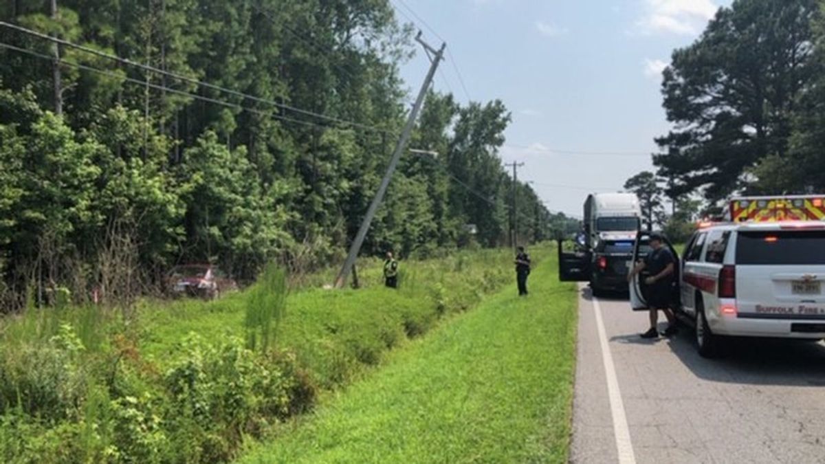 Crash on Whaleyville Boulevard delays traffic