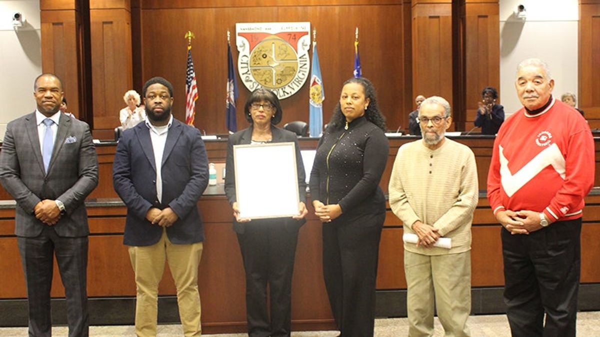 Carson's life honored during School Board meeting