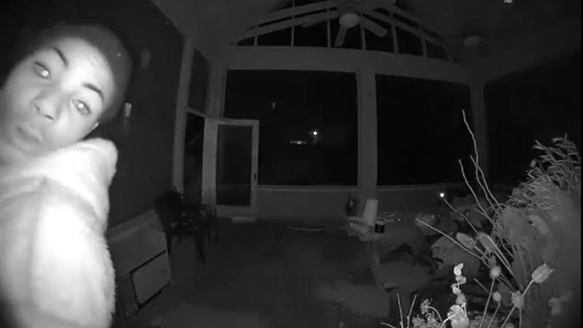 Police seed assistance in identifying breaking and entering suspect