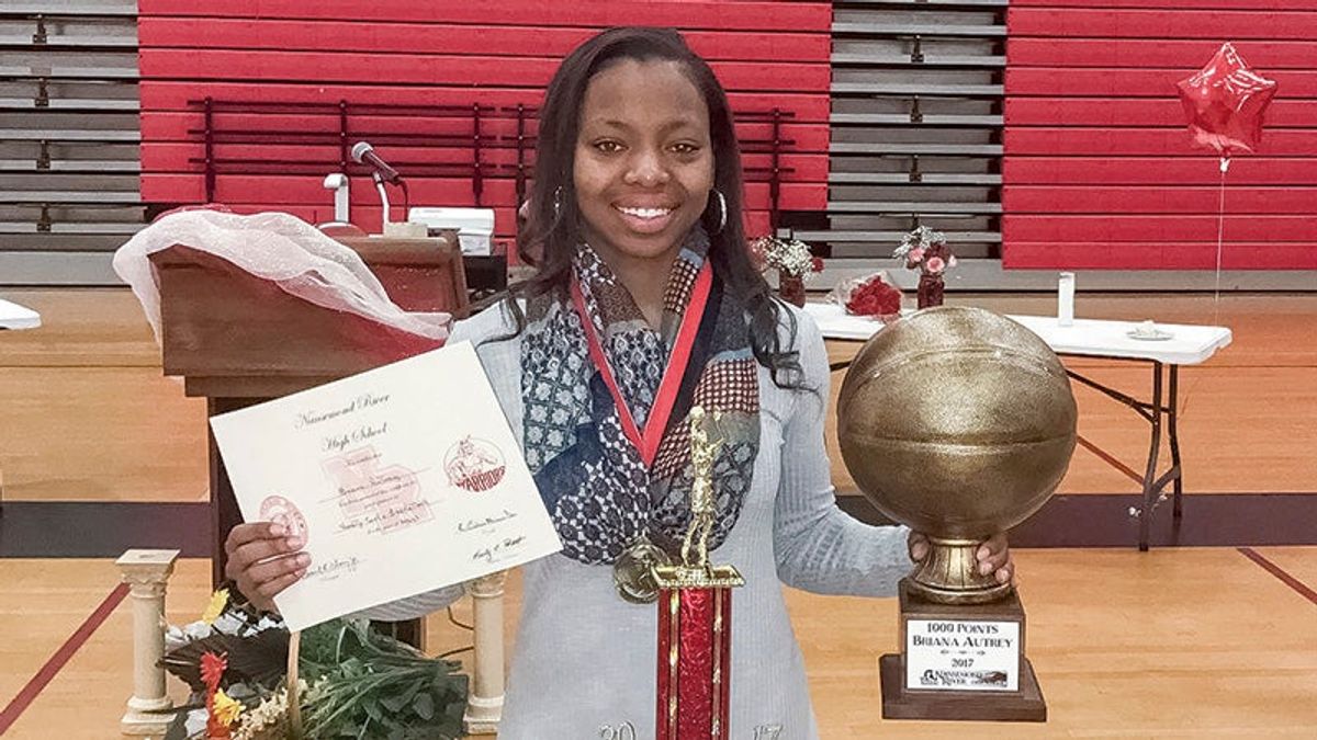 Autrey makes history
