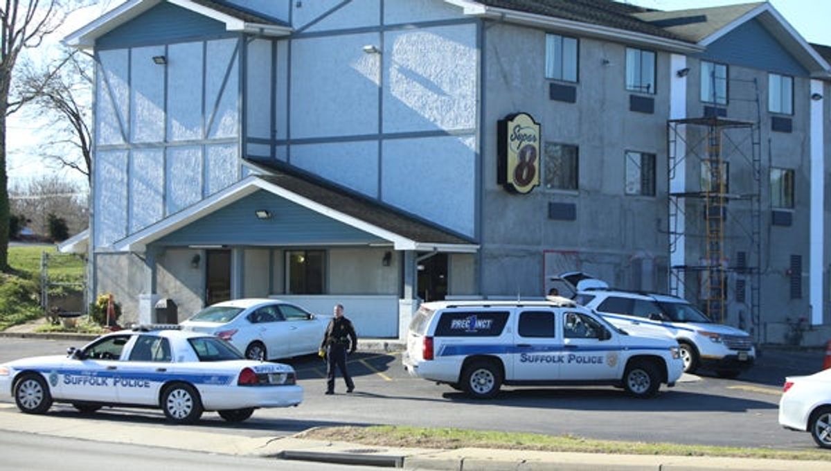SWAT team responds to motel