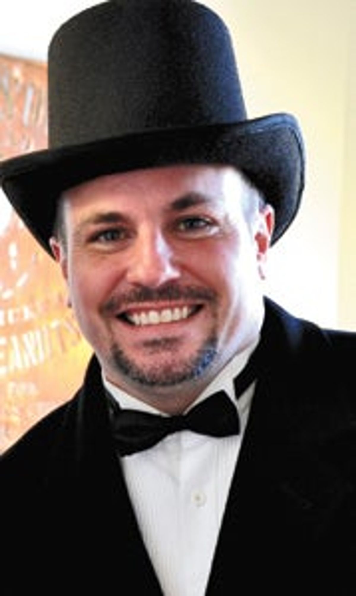 Sary wins tourism honor