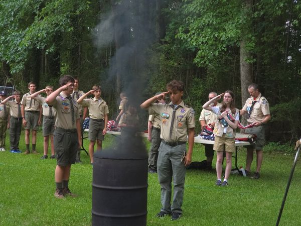 VFW, Scouts retire worn flags in North Suffolk